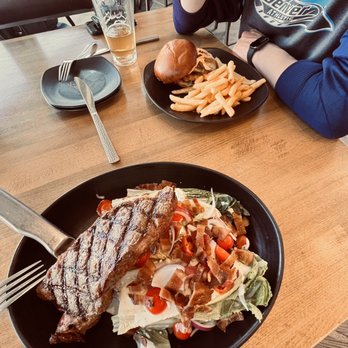 MOTOR BAR & RESTAURANT - 502 Photos & 213 Reviews - 400 W Canal St ...