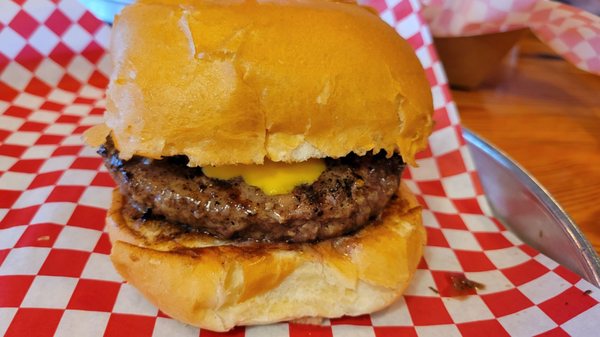 TOWN HALL BURGER & BEER - DURHAM - Updated January 2026 - 537 Photos ...