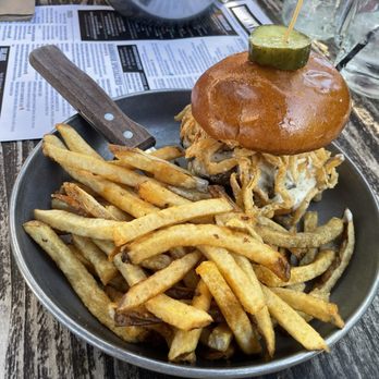 BRODERICK - WALNUT CREEK - Updated January 2025 - 2264 Photos & 1623 ...