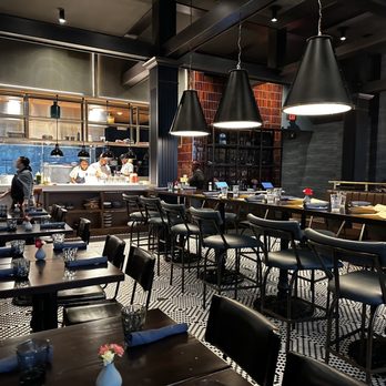 OLIN BAR & KITCHEN - 430 Photos & 214 Reviews - 25 E Grand River Ave ...