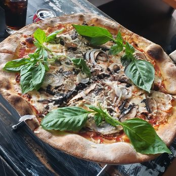 DC PIE CO - Updated November 2024 - 447 Photos & 387 Reviews - 1010 Brickell Ave, Miami, Florida ...