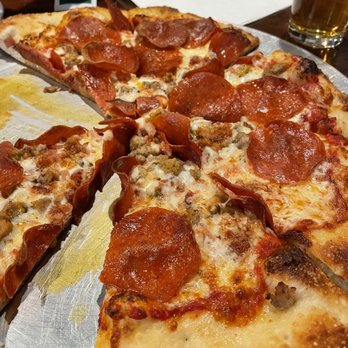 THE BOWERY - 83 Photos & 134 Reviews - 112 E Commonwealth Ave ...