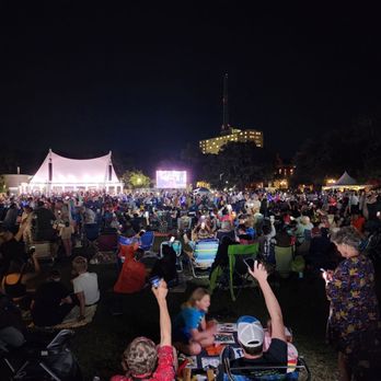 FORSYTH PARK - 1368 Photos & 414 Reviews - Bull St And E Park Ave ...