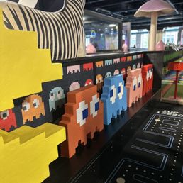 THE FAT PUTTER - Updated October 2025 - 193 Photos & 71 Reviews - 111 N ...