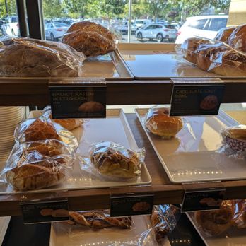 85°C BAKERY CAFE-RANCHO CORDOVA - Updated August 2025 - 104 Photos & 64 ...