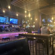 HAWG HEAVEN BBQ & GASTRO PUB - 66 Photos & 46 Reviews - 119 E Colorado ...