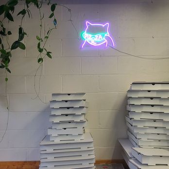 DINGBATS PIZZA - Updated December 2025 - 38 Photos & 29 Reviews - 471 ...