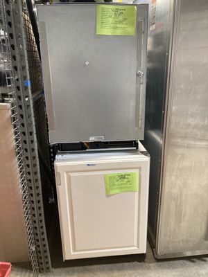 THE LOADING DOCK - Updated December 2025 - 58 Photos & 19 Reviews - 2 N ...