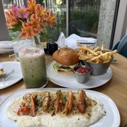 BIRDIE’S BARROOM AND KITCHEN - Updated January 2026 - 283 Photos & 143 ...