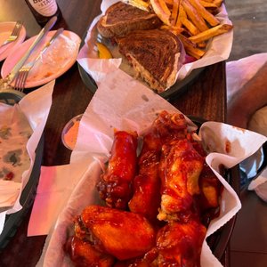 MALCUIT’S TAVERN - Updated June 2025 - 22 Photos & 38 Reviews - 719 S ...