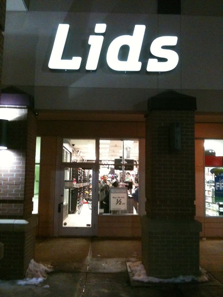LIDS - 1524 University Ave W, Saint Paul, Minnesota - Sports Wear ...