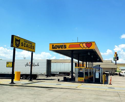 LOVE’S TRAVEL STOP - Updated June 2024 - 36 Photos - 1990 E I-30 ...