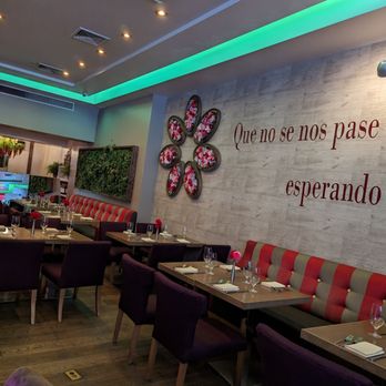 FRIDA MIDTOWN - Updated July 2024 - 513 Photos & 209 Reviews - 214 E ...