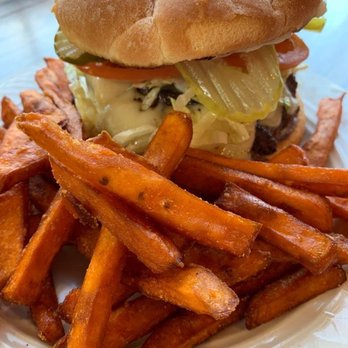 MAVERICK’S RESTAURANT - Updated December 2025 - 65 Photos & 82 Reviews ...