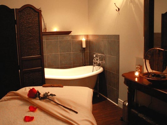 THE WOODHOUSE DAY SPA - CINCINNATI - 24 Photos & 107 Reviews - Day Spas ...