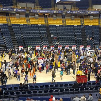 MCKENZIE ARENA - Updated April 2025 - 11 Photos - 720 E 4th St ...