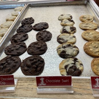 HUNGRY BEAR COOKIES - Updated August 2025 - 70 Photos & 139 Reviews ...