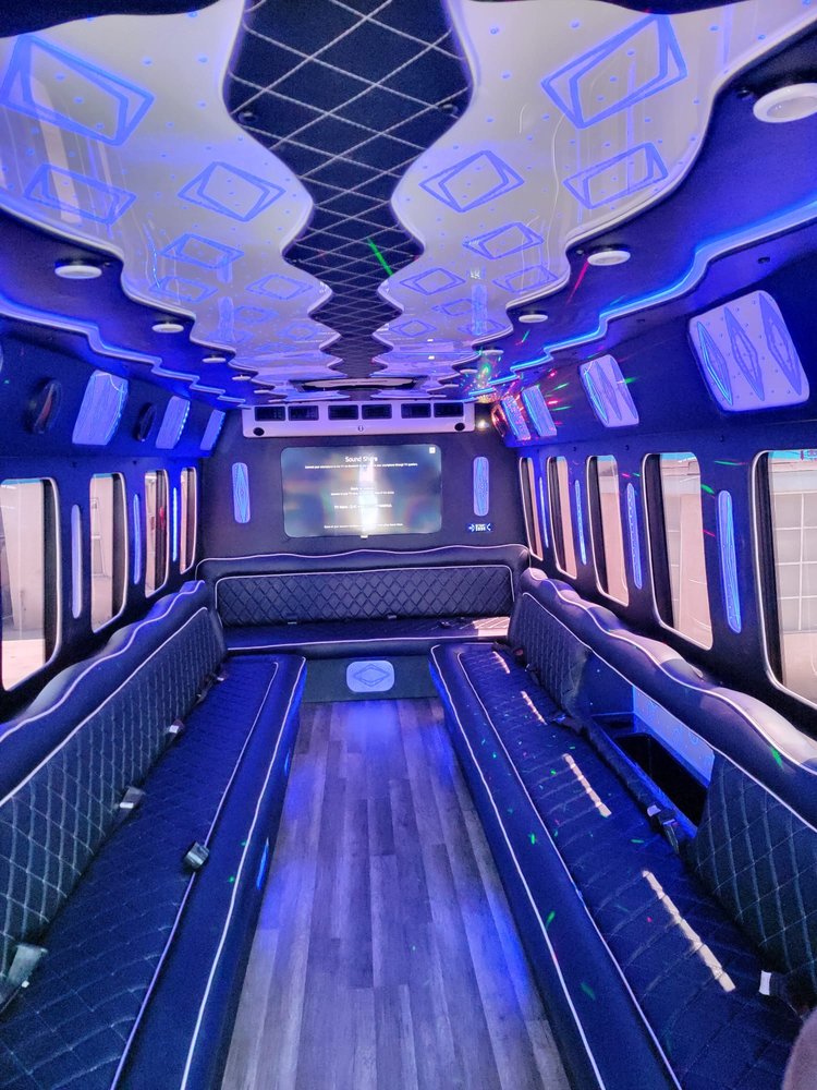 BOSTON PARTY BUS - Updated December 2024 - 11 Photos - 1 Baron Park Ln ...