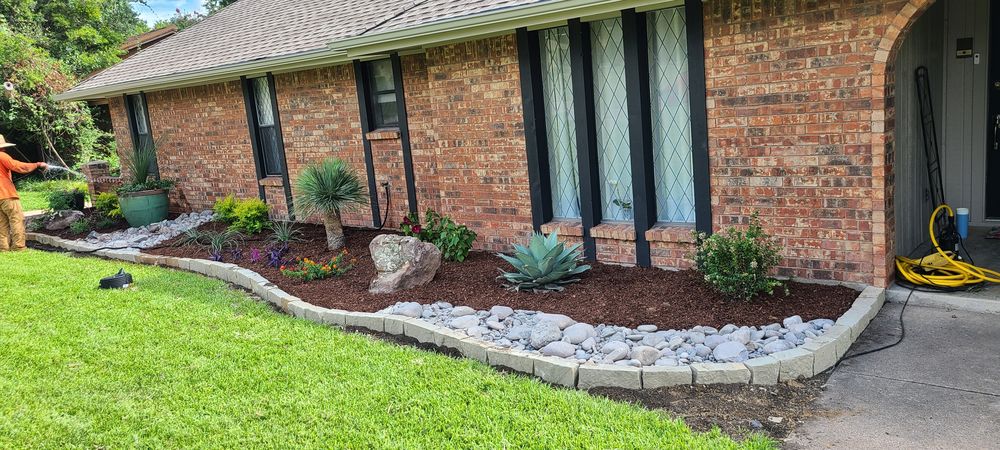 BLOOMSCAPES DESIGN - Updated July 2025 - 16 Photos - Midlothian, Texas ...