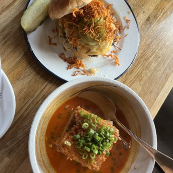 MOTT ST - Updated November 2024 - 1956 Photos & 1061 Reviews - 1401 N ...