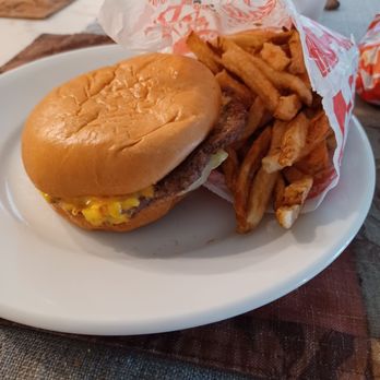 P. TERRY’S BURGER STAND - Updated December 2024 - 20 Photos & 26 ...