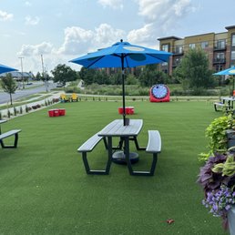 THE RUSTY BEE LOUNGE - Updated June 2025 - 38 Photos & 12 Reviews ...