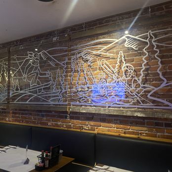 J DUB - Updated December 2025 - 562 Photos & 698 Reviews - 932 NW Bond ...