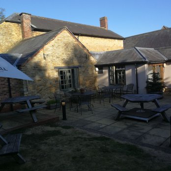 THE FOX - Updated December 2024 - Baker Street, Brackley ...