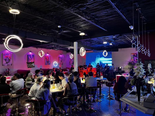 MONARCH BAR AND LOUNGE - Updated October 2025 - 43 Photos & 20 Reviews ...