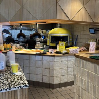 YELLOW THE CAFE - Updated May 2025 - 954 Photos & 405 Reviews - 1524 ...