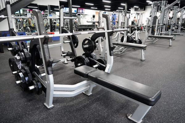 GENESIS HEALTH CLUBS - FORT COLLINS CLUB - 64 Photos & 81 Reviews ...