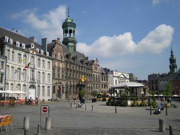 SINGE DU GRAND’ GARDE - Grand-Place 23-25, Mons, Hainaut, Belgium - Yelp
