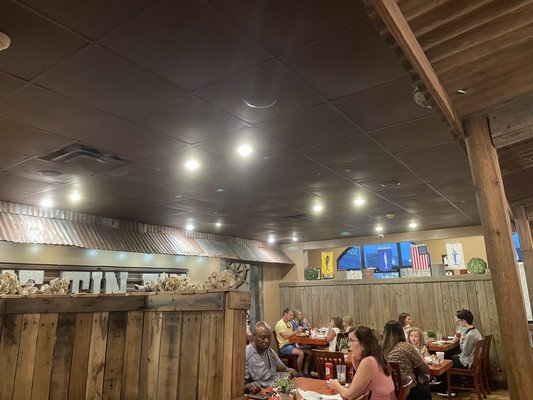THE TIN FIN - Updated July 2025 - 110 Photos & 230 Reviews - 6014 Hwy ...
