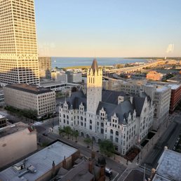 BLU - Updated January 2026 - 283 Photos & 168 Reviews - 424 E Wisconsin ...