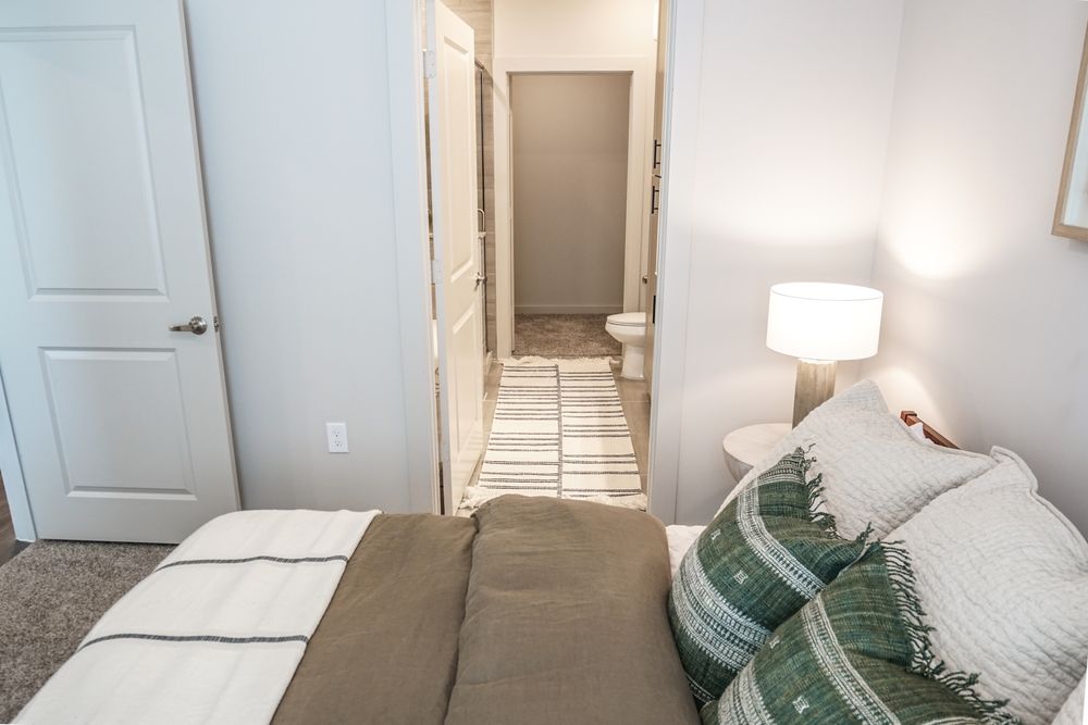 HIGHGROVE LUXURY APARTMENTS - Updated October 2025 - 28 Photos - 5900 ...