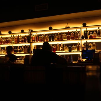 AMA RAW BAR - EAST VILLAGE - Updated March 2025 - 425 Photos & 218 ...