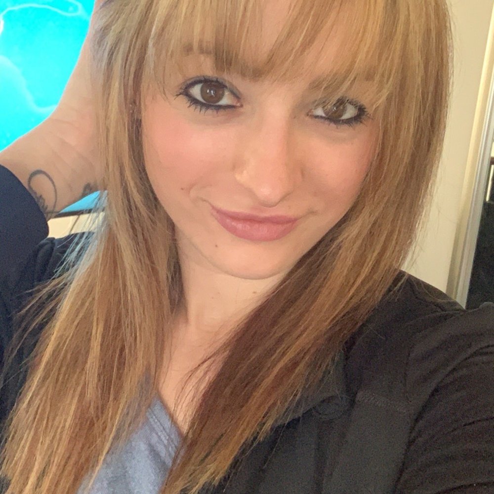 Stephanie Nailss Instagram Twitter And Facebook On Idcrawl