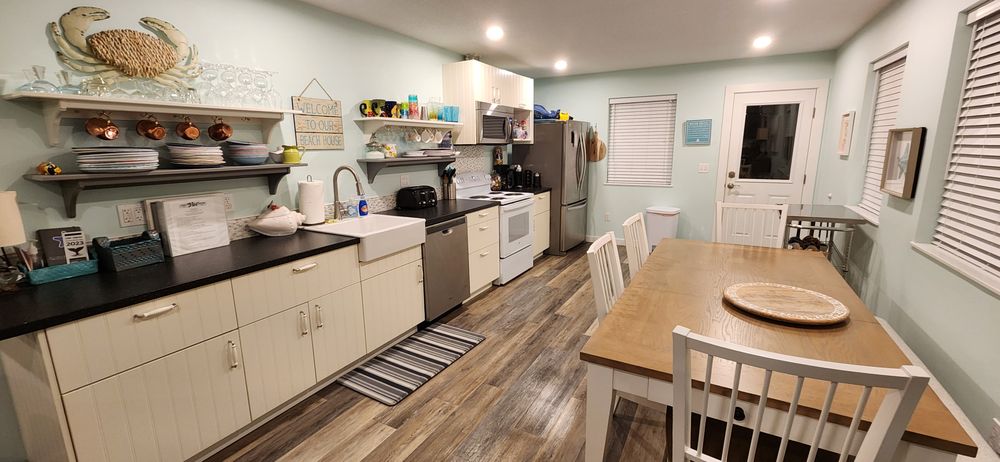 PEACHES PUDDLES CLEANING - Updated June 2025 - Tillamook, Oregon - Home ...