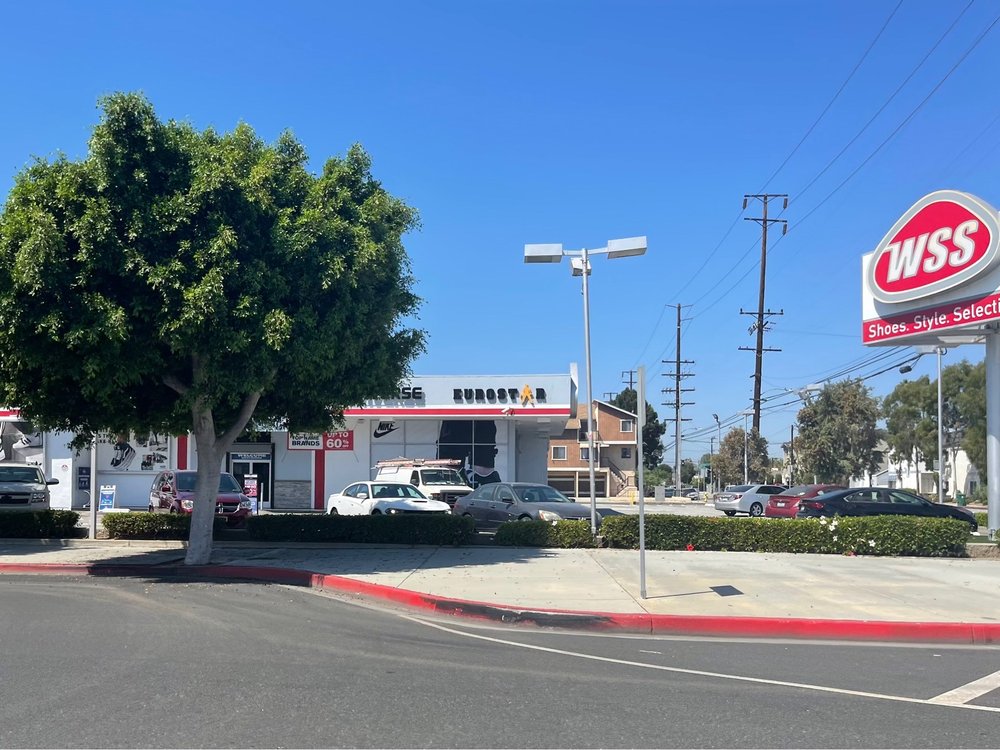 WSS - Updated May 2025 - 24 Photos & 35 Reviews - 12011 S Hawthorne ...