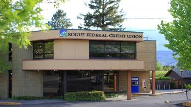 ROGUE CREDIT UNION - Updated November 2025 - 14 Reviews - 415 Lithia ...