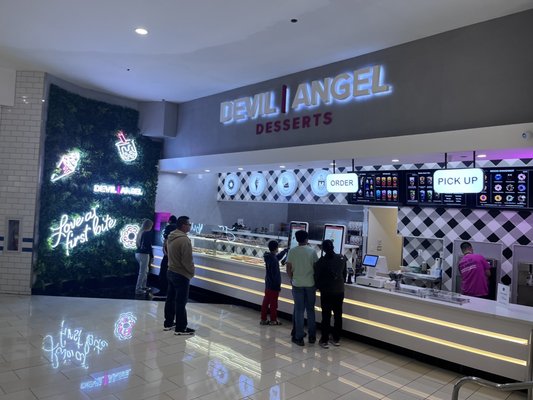 DEVIL & ANGEL DESSERTS - 50 Photos & 32 Reviews - 1157 Galleria Way ...