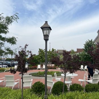 TANGER OUTLETS RIVERHEAD - Updated December 2025 - 247 Photos & 284 ...