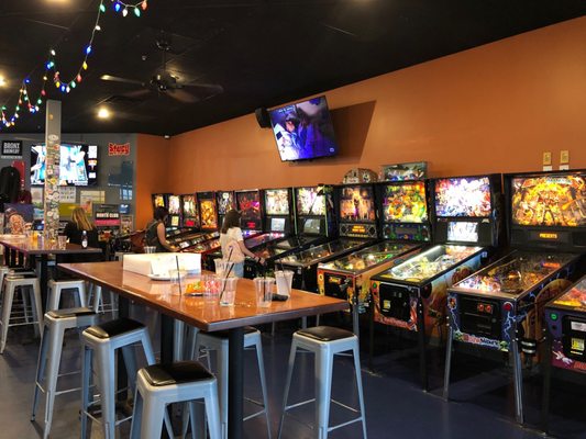 LEVEL ONE BAR + ARCADE - 92 Photos & 107 Reviews - 130 Hutchinson Ave ...
