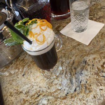 ROUND ROBIN BAR - Updated February 2025 - 223 Photos & 211 Reviews ...