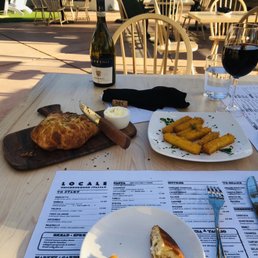 LOCALE NEIGHBORHOOD ITALIAN - Updated December 2024 - 1010 Photos & 581 ...