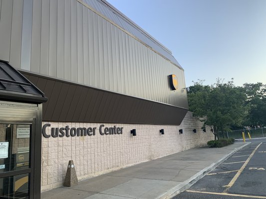 UPS CUSTOMER CENTER - Updated May 2026 - 18 Photos & 52 Reviews - 980 ...