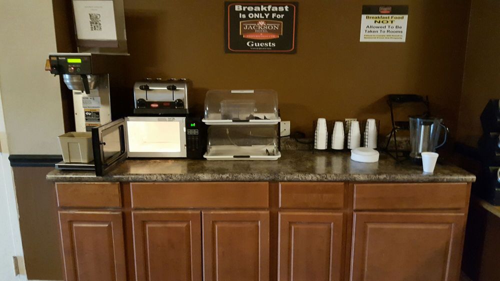 JACKSON HOTEL & CONVENTION CENTER - Updated June 2025 - 24 Photos & 11 ...