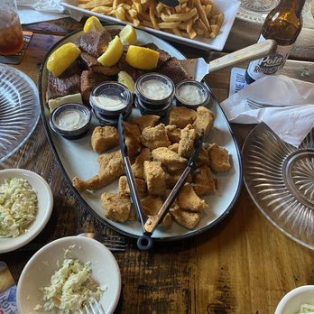 FIN & ALE - Updated January 2026 - 24 Photos & 20 Reviews - 4120 7th ...