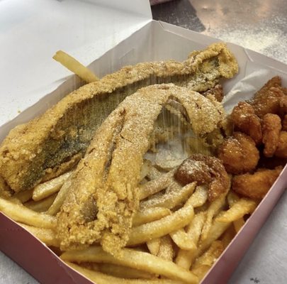 MR SNAPPERS FISH AND CHICKEN - 70 Photos & 27 Reviews - 808 Edgewood ...