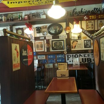 GASTHAUS - Updated August 2024 - 29 Photos & 28 Reviews - 214 W Main St ...